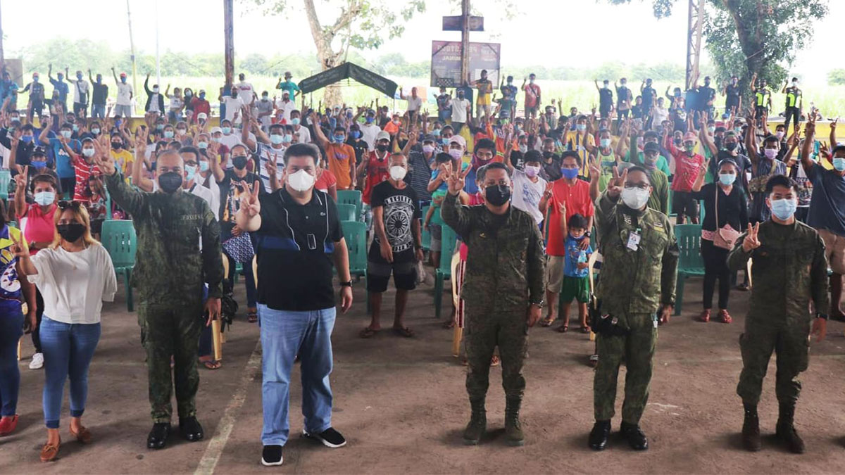 Silay villagers blast Reds, hold rally in northern Negros city ...